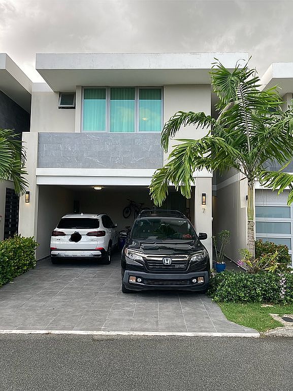 Riviera Court Casa 7, Bayamon, PR 00959 | Zillow