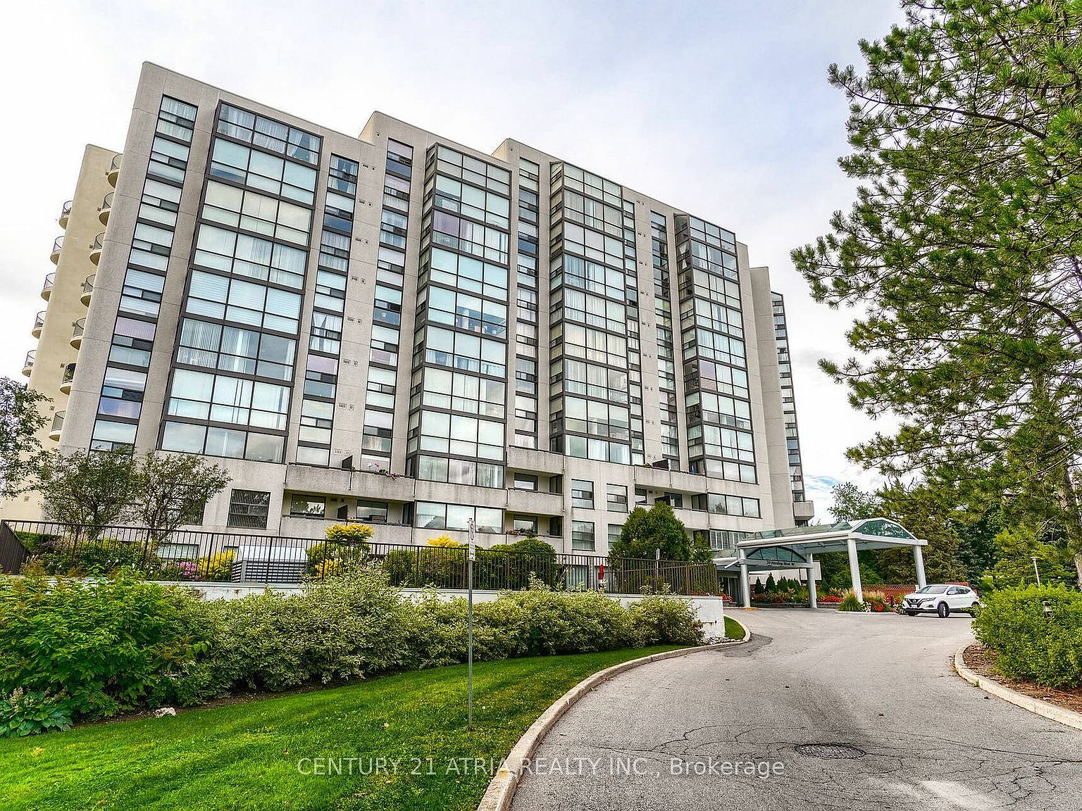 20 Harding Blvd W #717, Richmond Hill, ON L4C 9S4 | Zillow