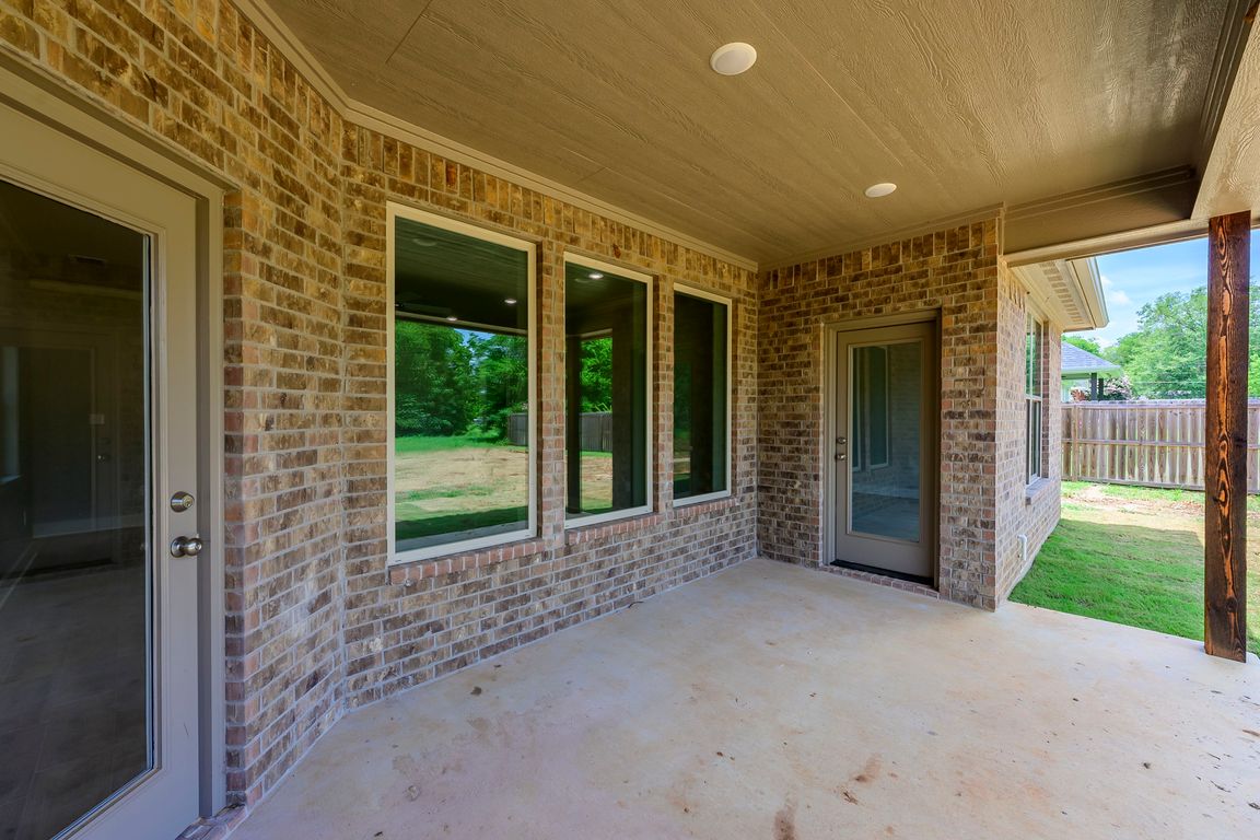 211 S Loveless St, Bullard, TX 75757 | MLS #24008980 | Zillow