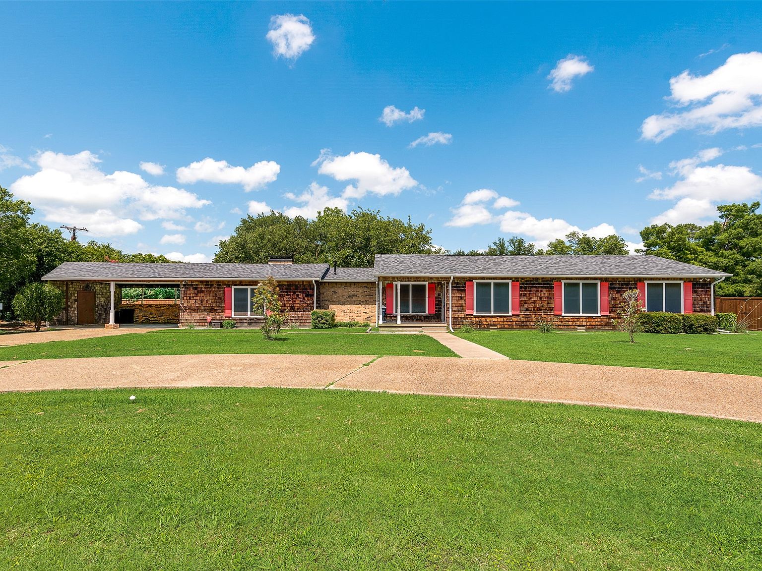 1102 Griffith Ave, Terrell, TX 75160 | MLS #20971109 | Zillow