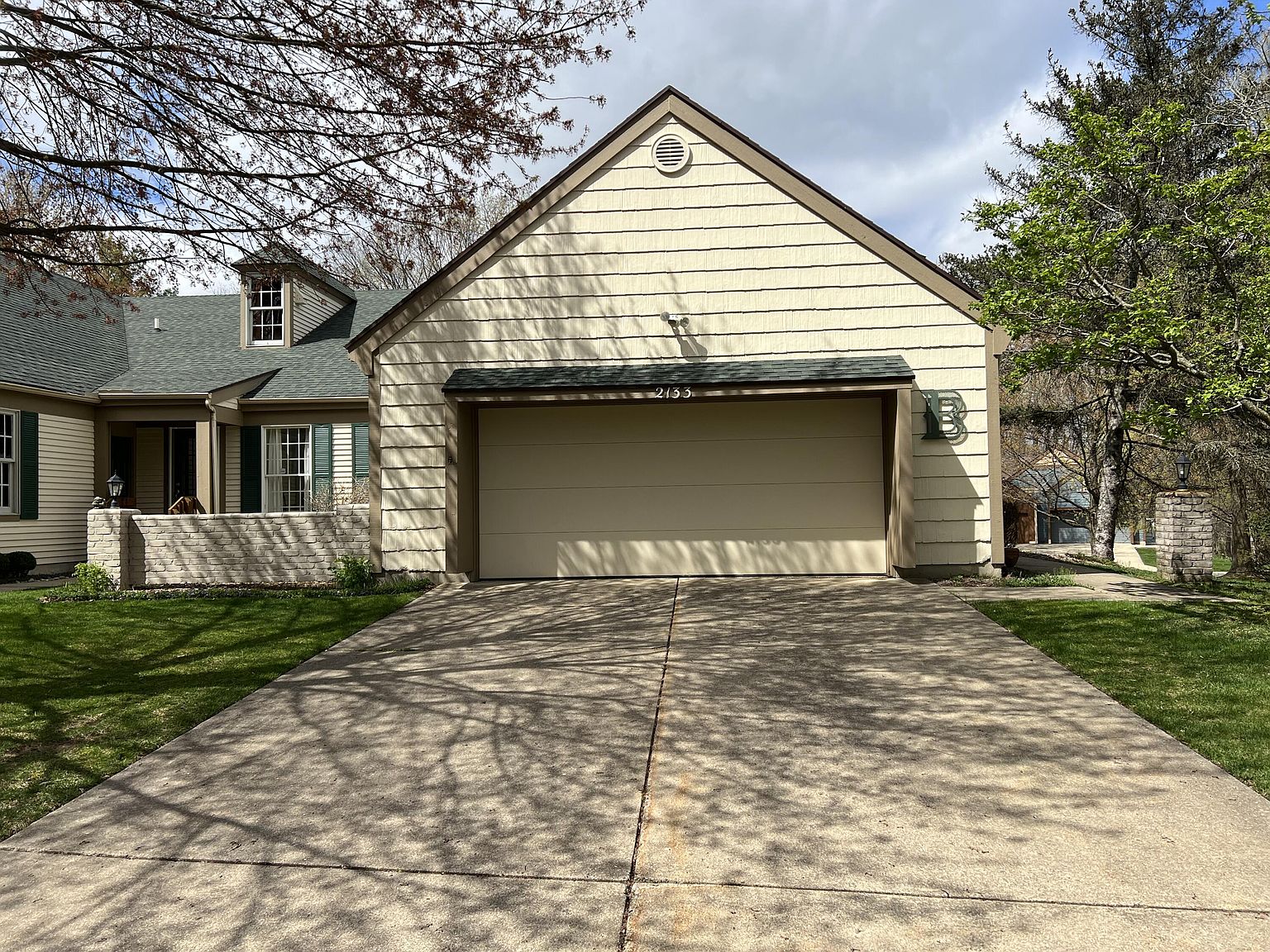 2133 Deer Hollow Dr SE #13, Grand Rapids, MI 49508 | Zillow