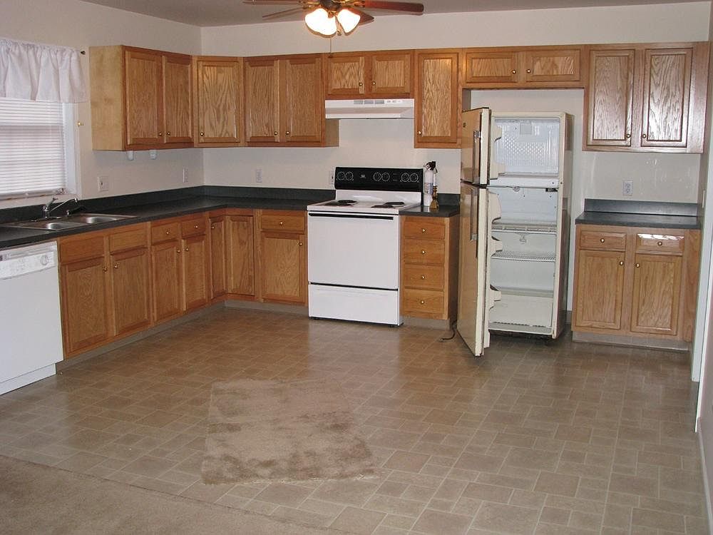 505 Von Bergen St, Old Forge, PA 18518 | Zillow