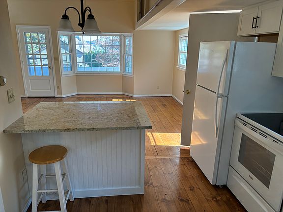 12-2 Mack Ln, Essex, CT 06426 | Zillow