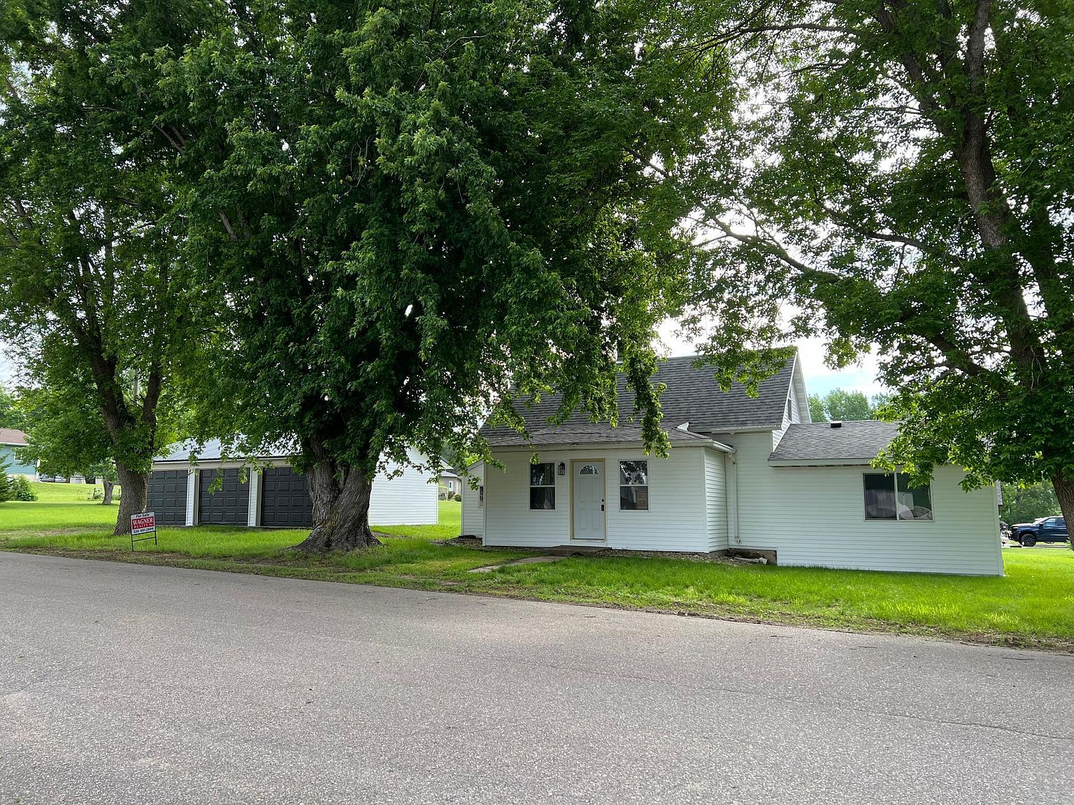 201 S Nelson St, Cyrus, MN 56323 | Zillow