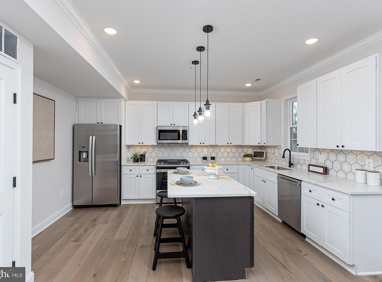 210 Riverside Dr, Essex, MD 21221 | MLS #MDBC2115604 | Zillow