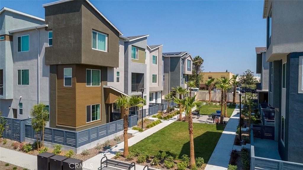 923 E 3rd St, Santa Ana, CA 92701 | MLS #OC23120470 | Zillow