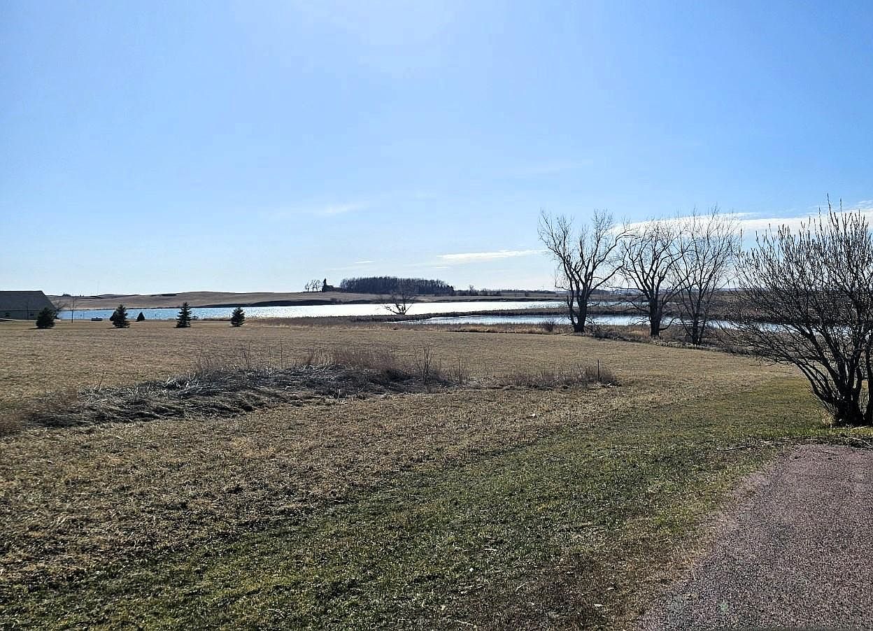 190 Heritage Trl, Lake Wilson, MN 56151 | Zillow