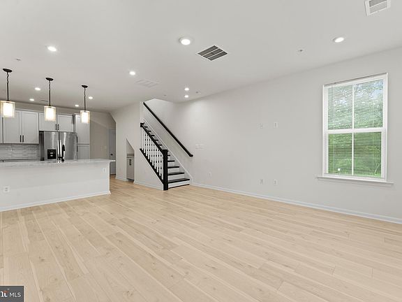 4625 Crossing Ct #A, Ellicott City, MD 21043 | Zillow