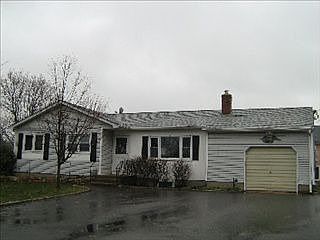 1860 Main Rd, Riverhead, NY 11901 | Zillow