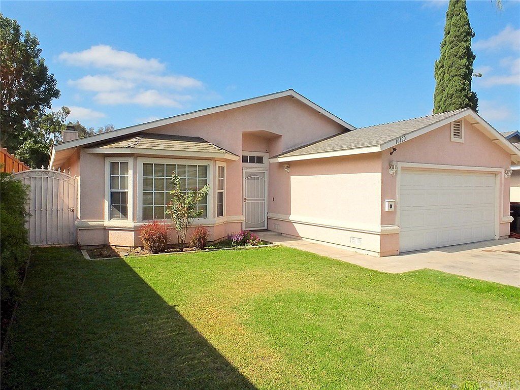 10420 Park St, Bellflower, CA 90706 | Zillow