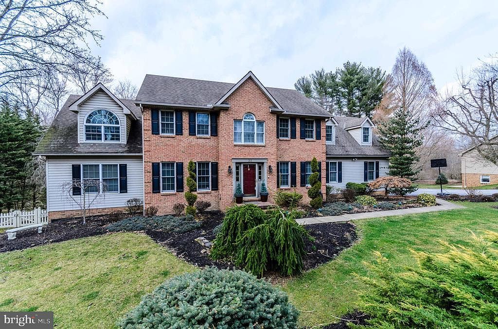 33 Manor Rd, York, PA 17403 | Zillow
