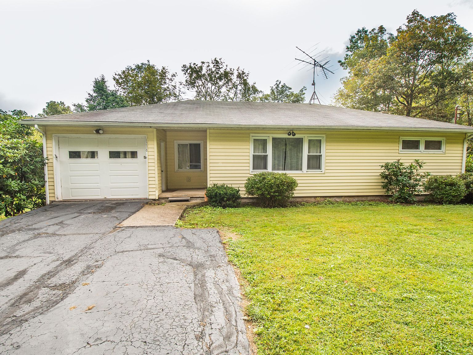 1336 Ransom Rd, Dallas, PA 18612 | Zillow