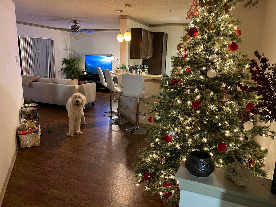 3075 NE 190th St Miami FL | Zillow