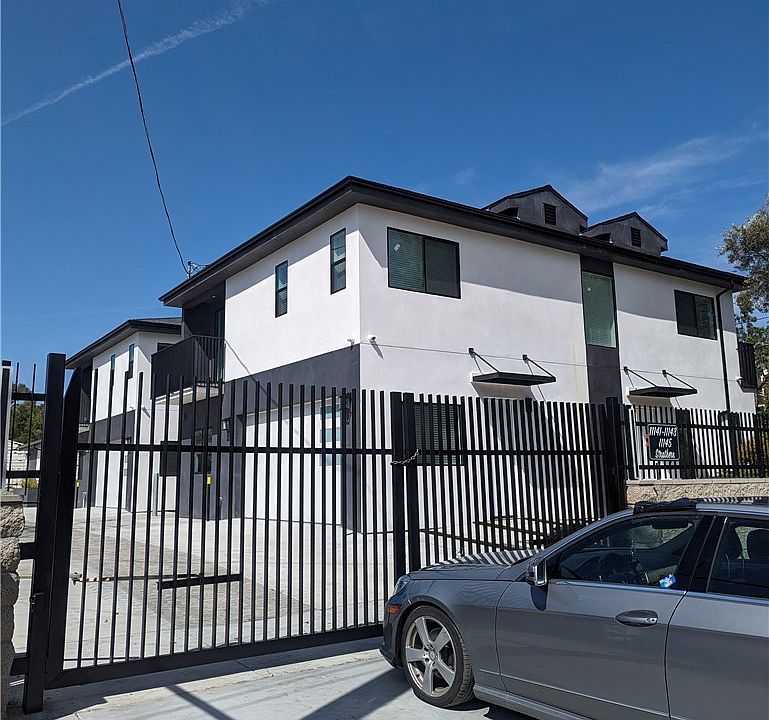 11141 Strathern St, Sun Valley, CA 91352 | Zillow