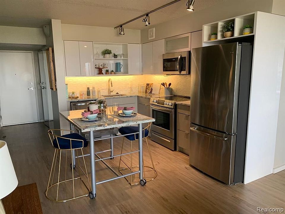 City Club Apartments Lafayette Park - 750 Chene St Detroit MI | Zillow