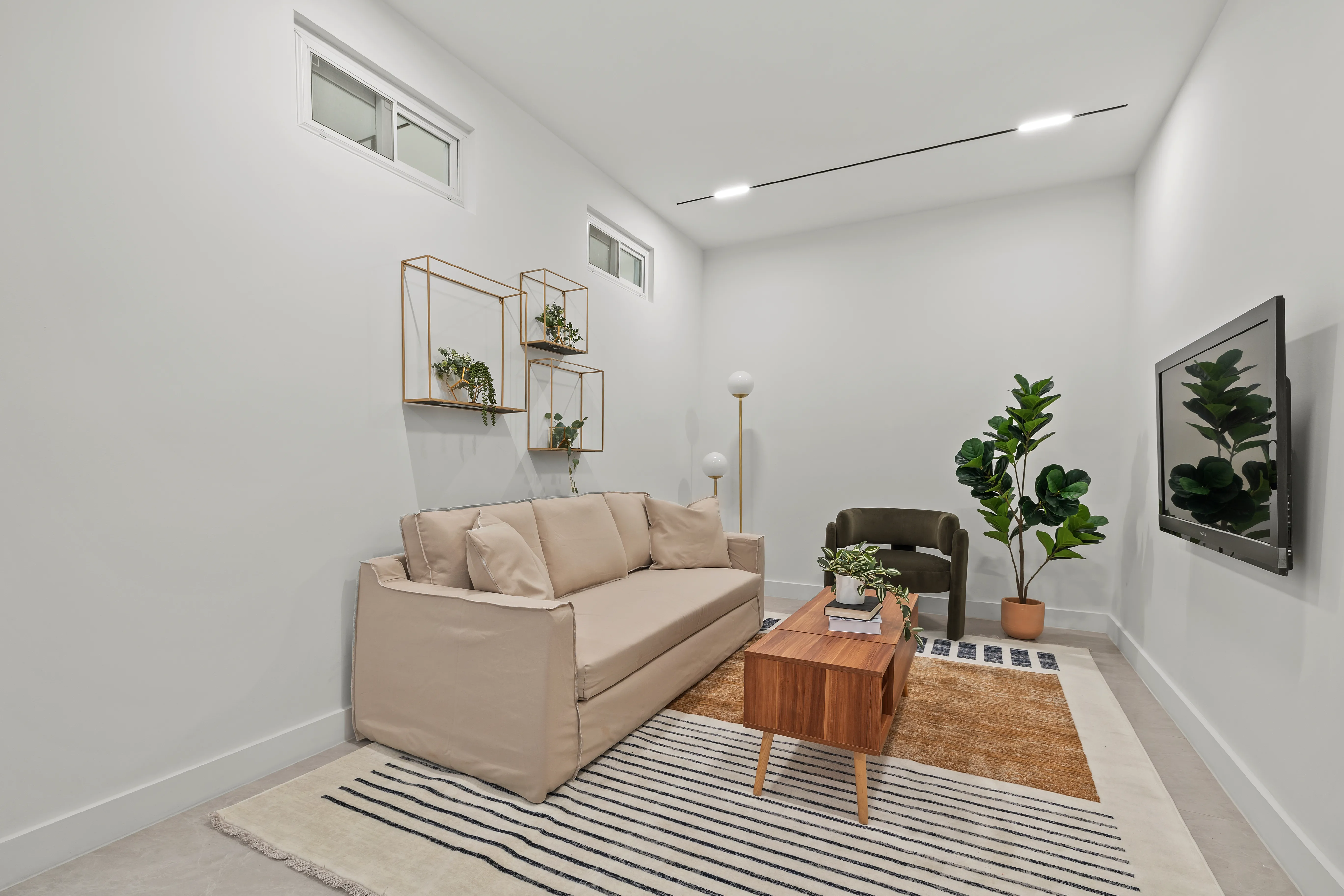 61 North Henry Street GARDEN1 in Greenpoint, Brooklyn | StreetEasy