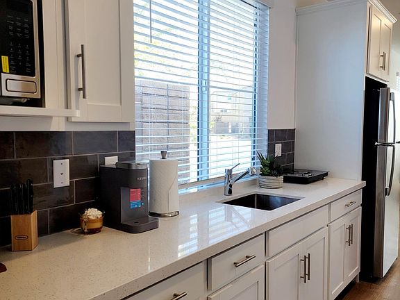 272 Mount Barcroft Dr #2, Henderson, NV 89015 | Zillow