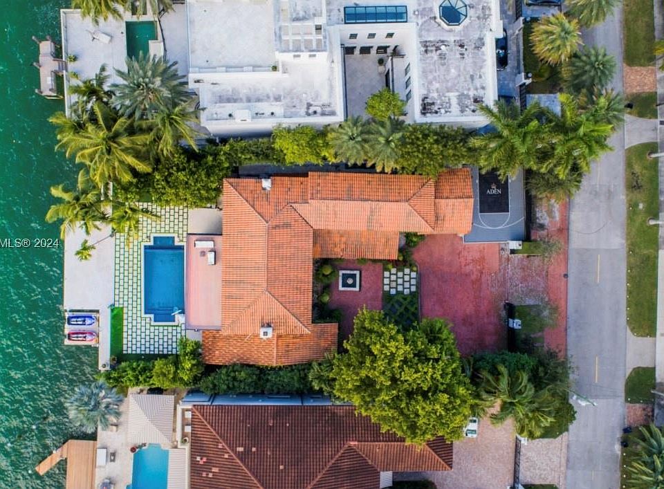 5328 N Bay Rd, Miami Beach, FL 33140 | Zillow
