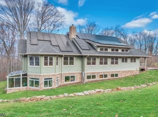 4 Poulos Pl, Denville, NJ 07834 | Zillow