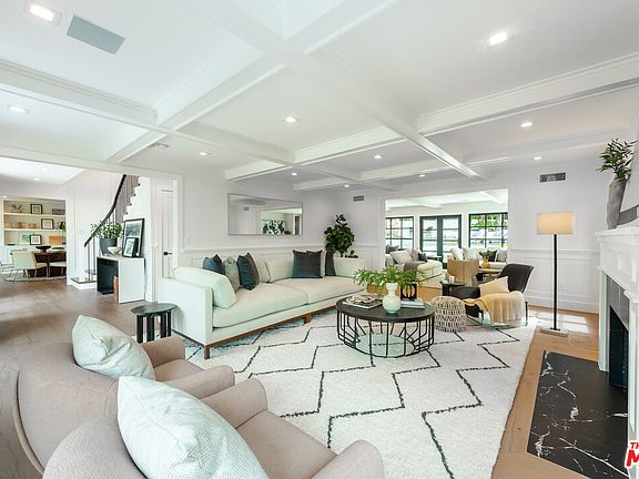 1340 Londonderry Pl, Los Angeles, CA 90069 | MLS #23-261853 | Zillow