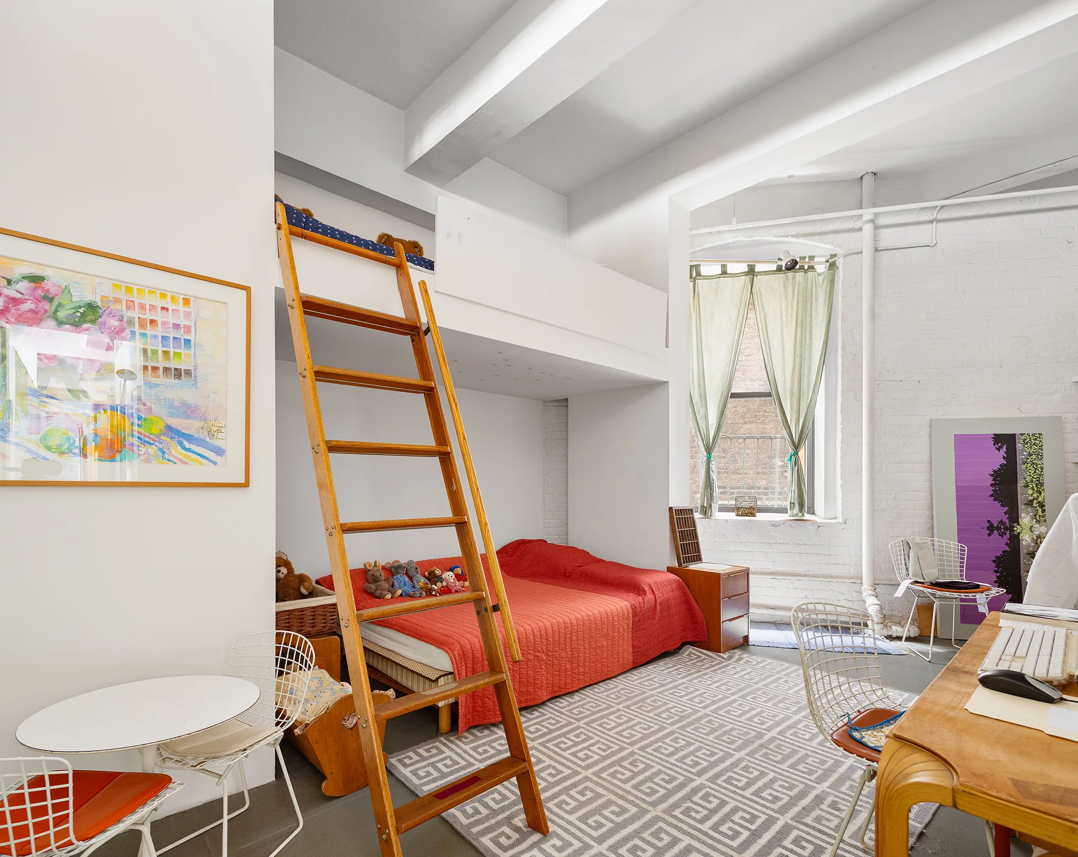 477 Washington Street #4 in Hudson Square, Manhattan | StreetEasy