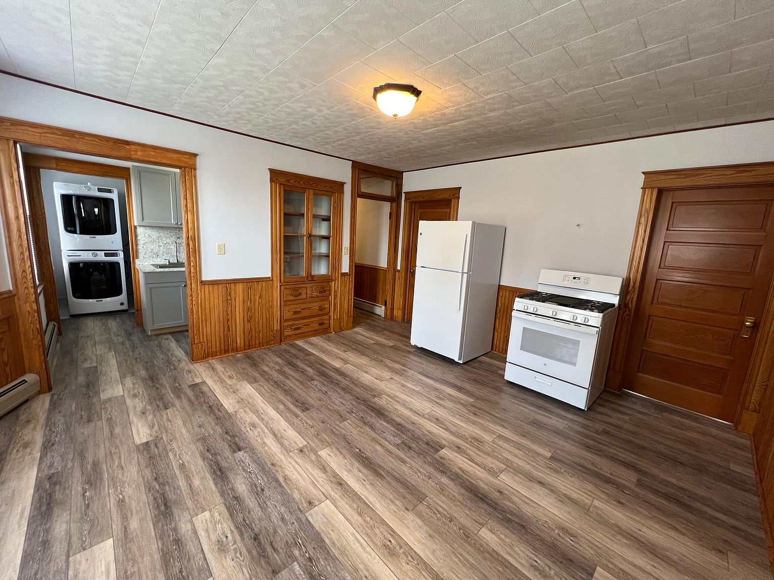 75 Lyman St APT 3, New Britain, CT 06053 | Zillow