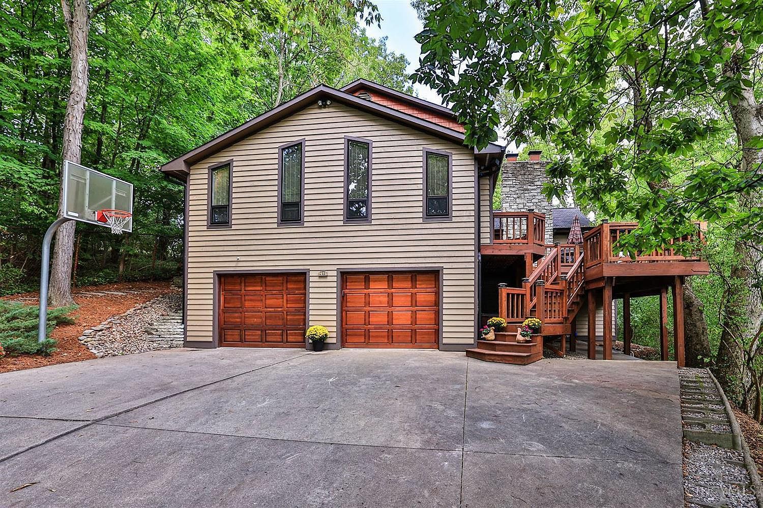 9098 Decima St, Cincinnati, OH 45242 | Zillow