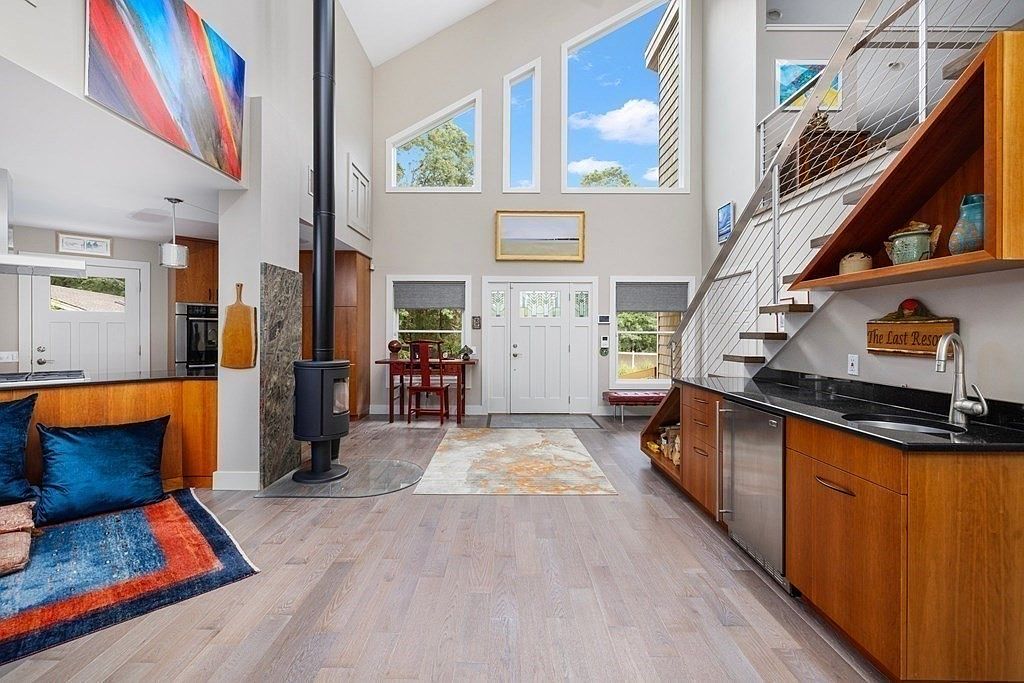 8 Dunham Rd, Assonet, MA 02702 | MLS #73155657 | Zillow
