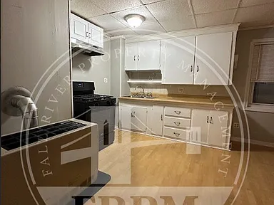 58-62 Main Rd Tiverton RI | Zillow