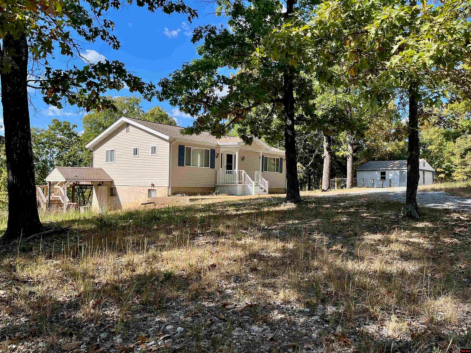 1177 Dry Run Rd, Oakland, AR 72661 | Zillow