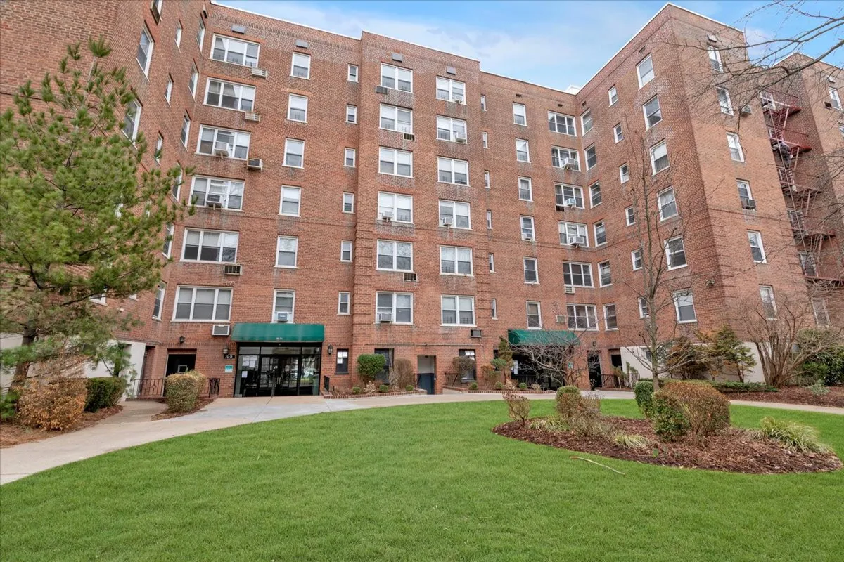 26-21 Union Street #6C in Flushing, Queens | StreetEasy