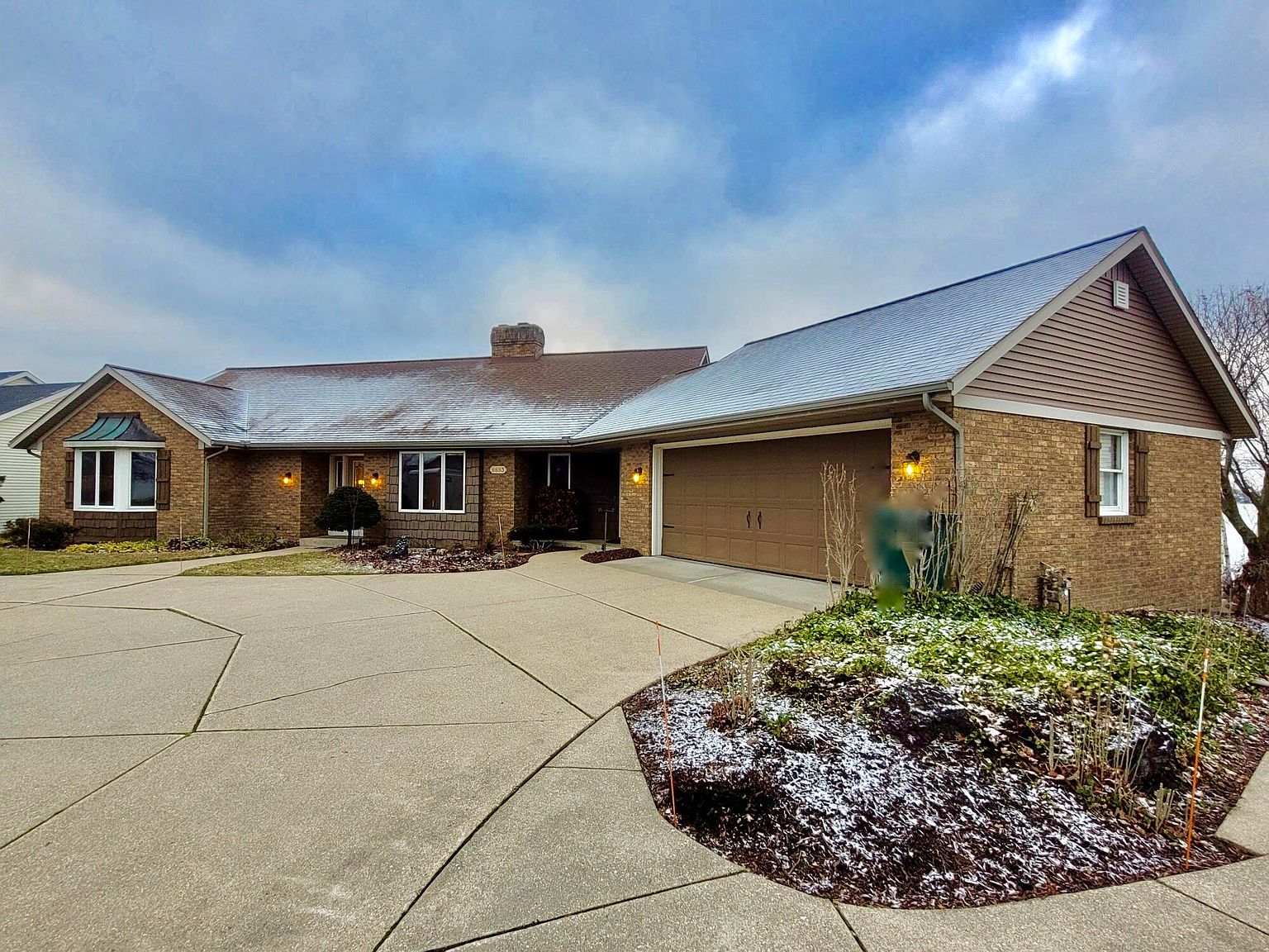 8693 Cedar Lake Dr, Jenison, MI 49428 | Zillow
