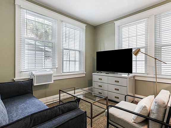 838 Lowerline St APT 8, New Orleans, LA 70118 | Zillow