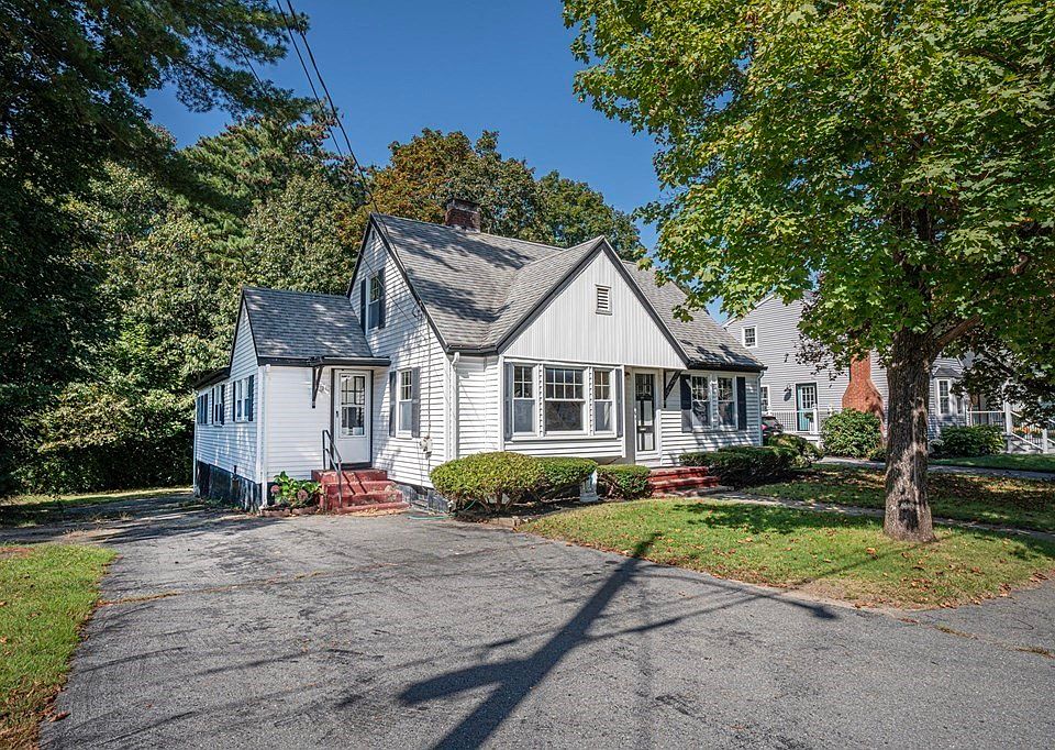 8 Crowell St, Middleboro, MA 02346 | Zillow