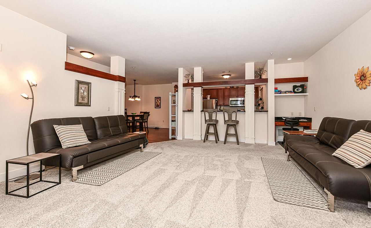 15295 West Library LANE #107, New Berlin, WI 53151 | Zillow