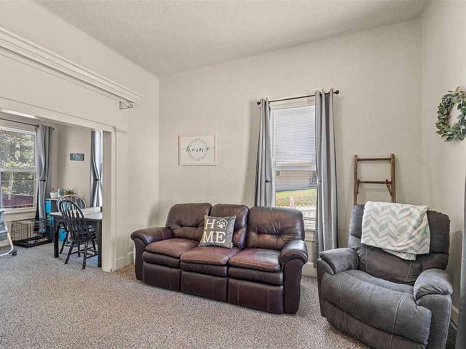 401 N 3rd St, De Soto, MO 63020 | Zillow