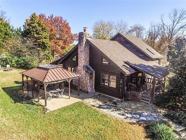 5455 Ringer Rd, Saint Louis, MO 63129 | Zillow