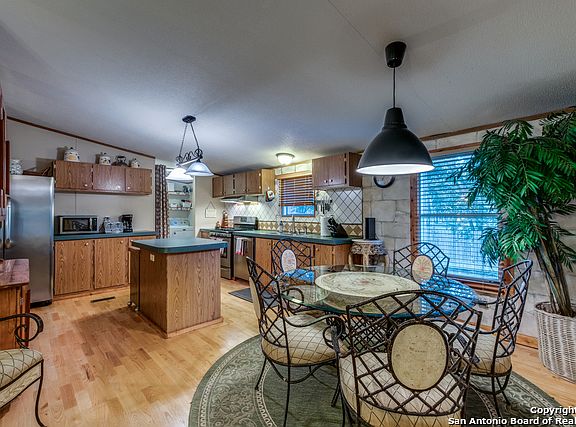 112 Stubblefield Ln, Center Point, TX 78010 | Zillow