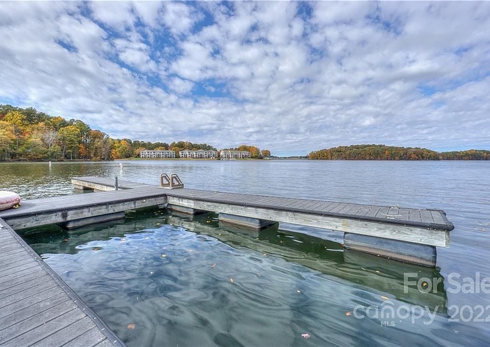 121 Lake Davidson Park, Davidson, NC 28036 | Zillow