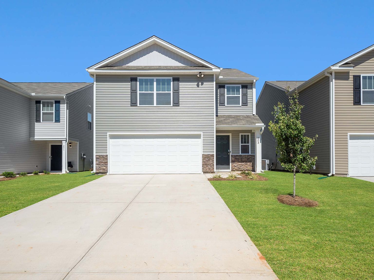 211 Stone Creek Rd, Clinton, SC 29325 | Zillow