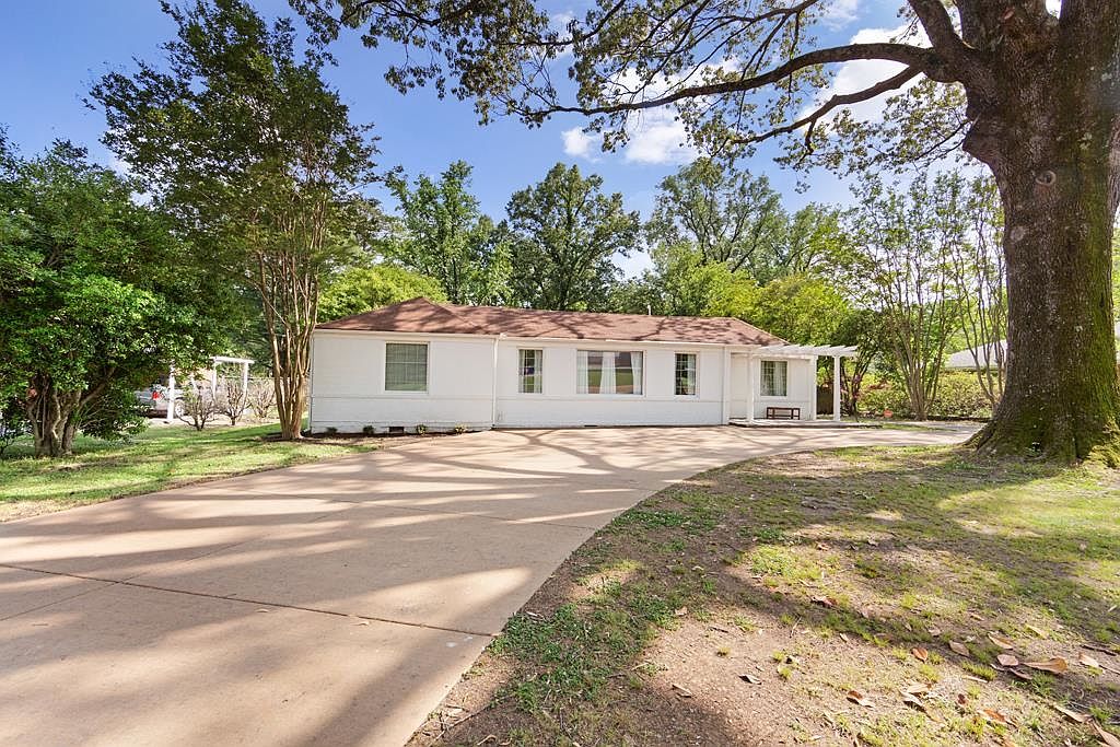 4955 Walnut Grove Rd, Memphis, TN 38117 | MLS #10147706 | Zillow