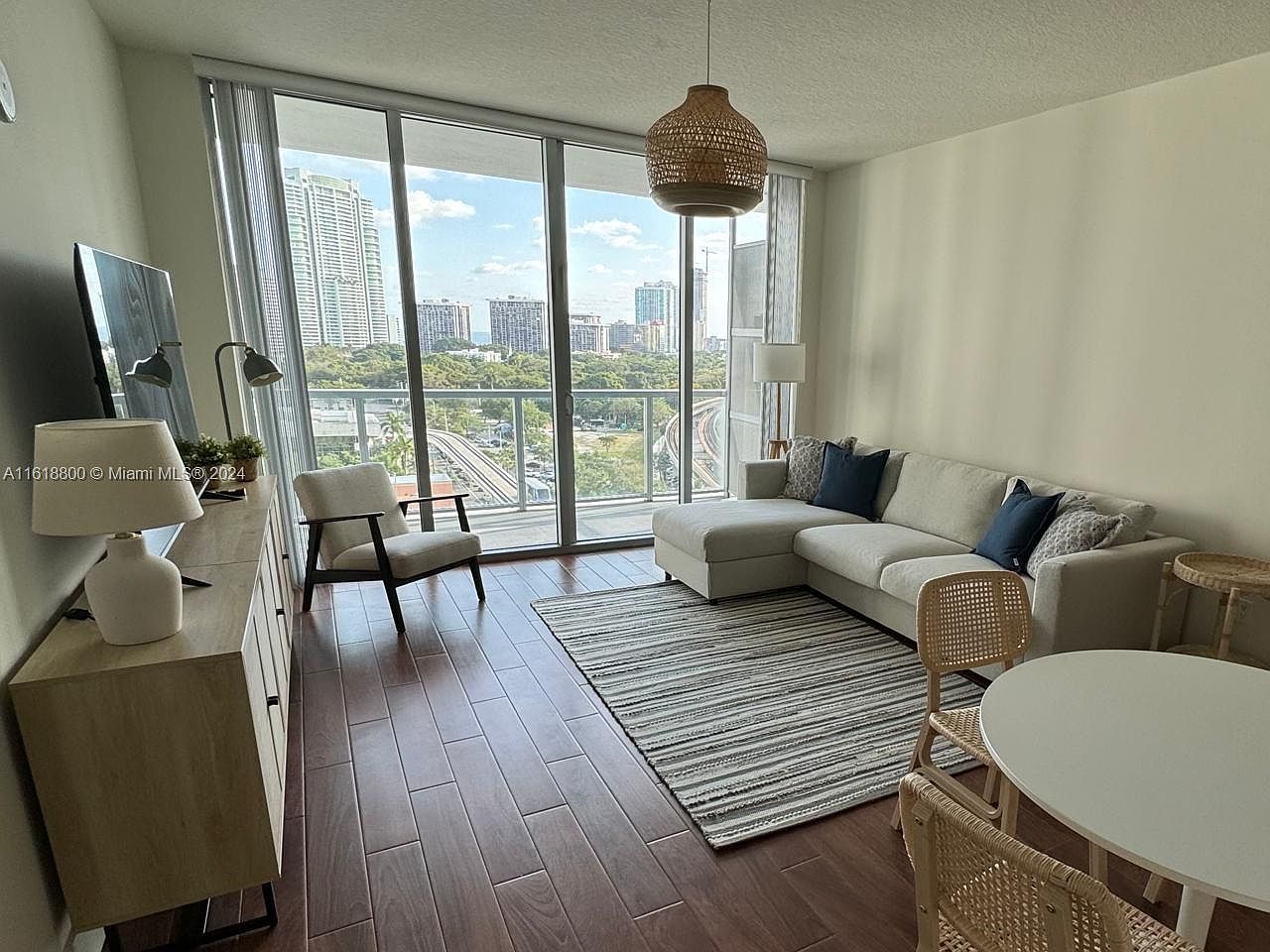 79 SW 12th St APT 1502, Miami, FL 33130 | Zillow