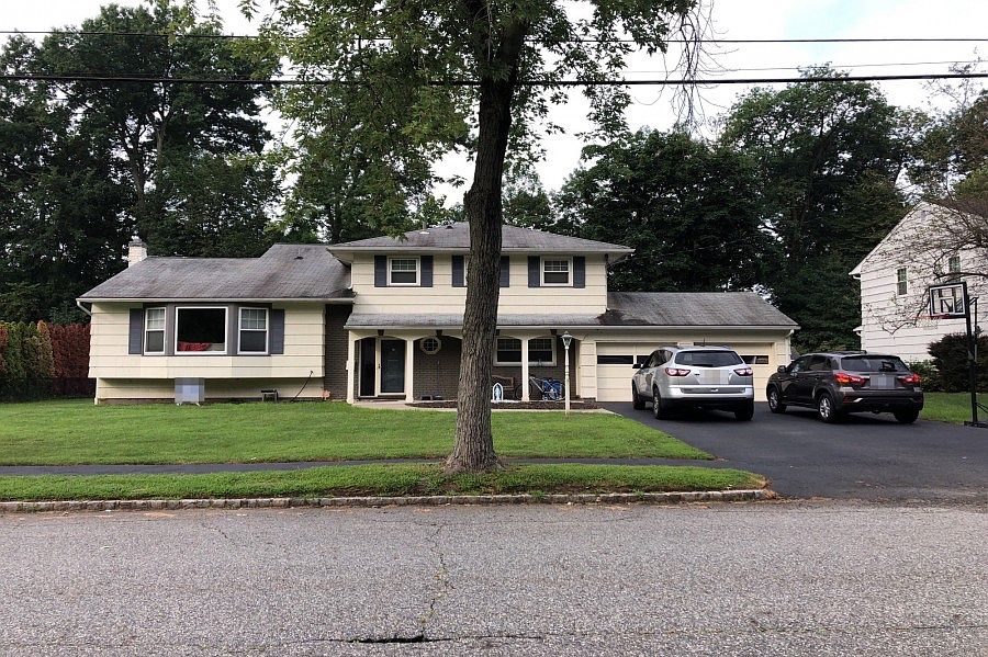 8 Ellis Rd, West Caldwell, NJ 07006 | Zillow
