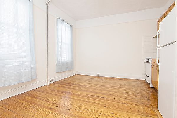 43-09 Ditmars Blvd #1F, Astoria, NY 11105 | Zillow