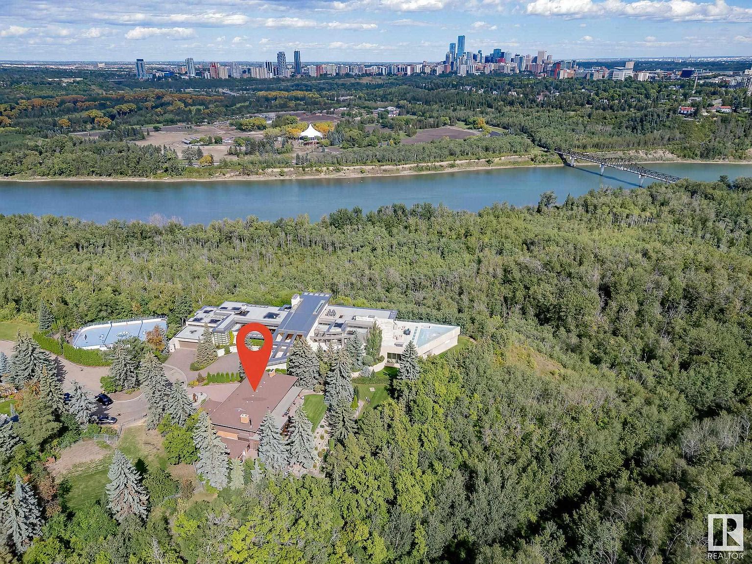8 Valleyview Point E, Edmonton, AB T5R 5T4 | MLS #E4448472 | Zillow
