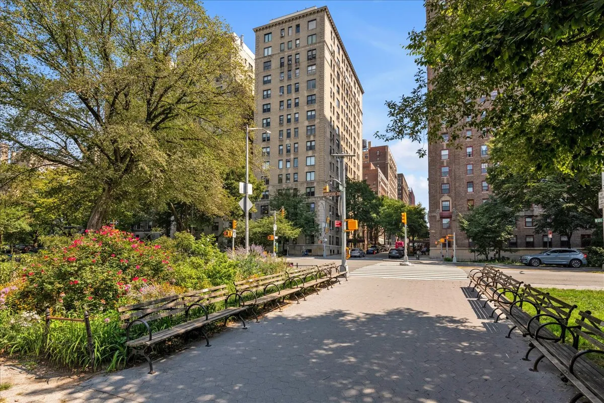 320 Riverside Drive in Upper West Side : Sales, Rentals, Floorplans ...