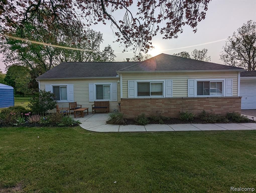 5477 N Irish Rd, Davison, MI 48423 | Zillow
