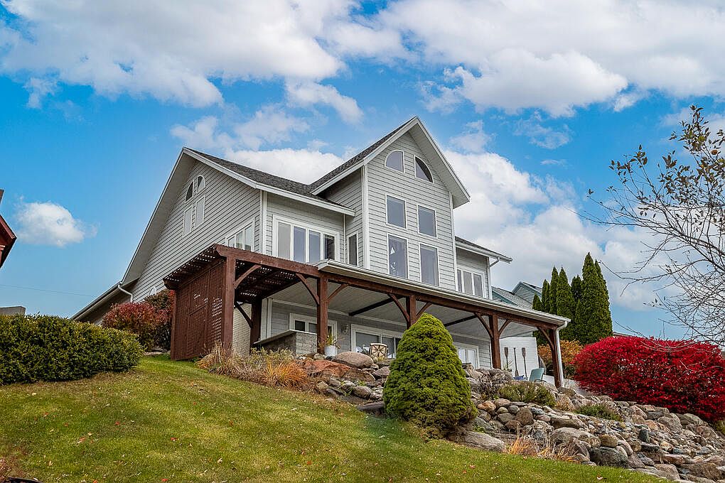 14385 Crestridge Dr, Cement City, MI 49233 | Zillow