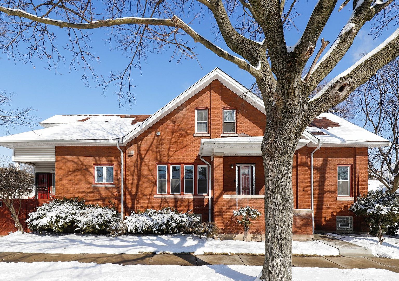 1100 N Mayfield Ave, Chicago, IL 60651 | Zillow
