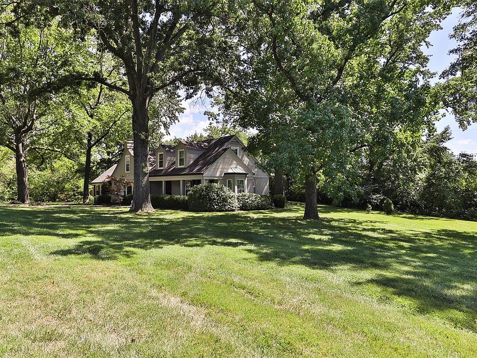 2 Middlebrook Ln, Saint Louis, MO 63141 | MLS #22055045 | Zillow